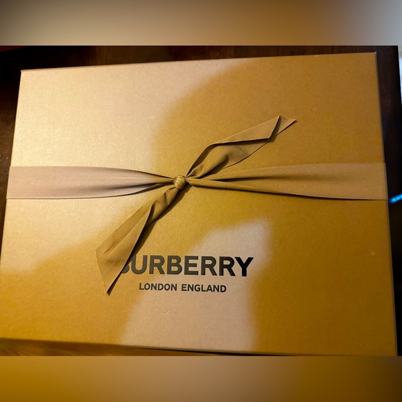 Burberry | Other | Burberry Original Gift Box For Trench Coat With ...